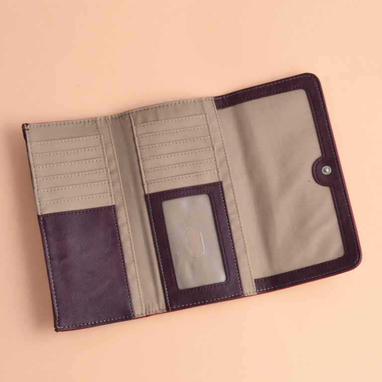 Relic Takeaway Checkbook Wallet Red Multi - Averand