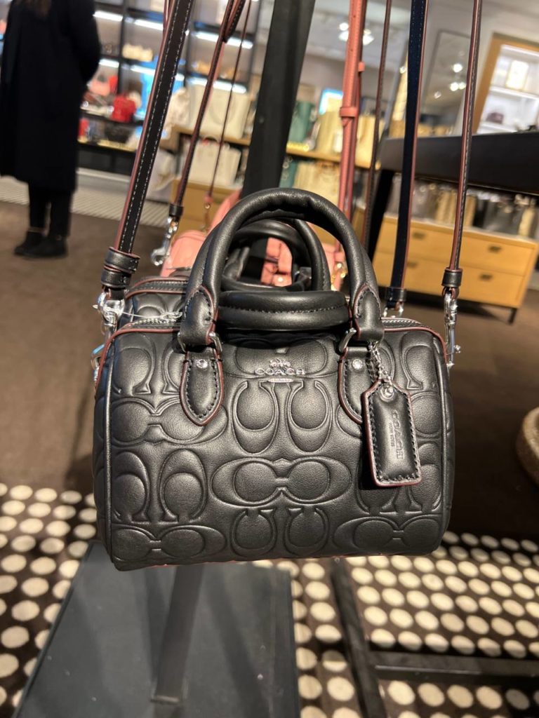 Coach Mini Rowan Signature Embossed Black - Averand