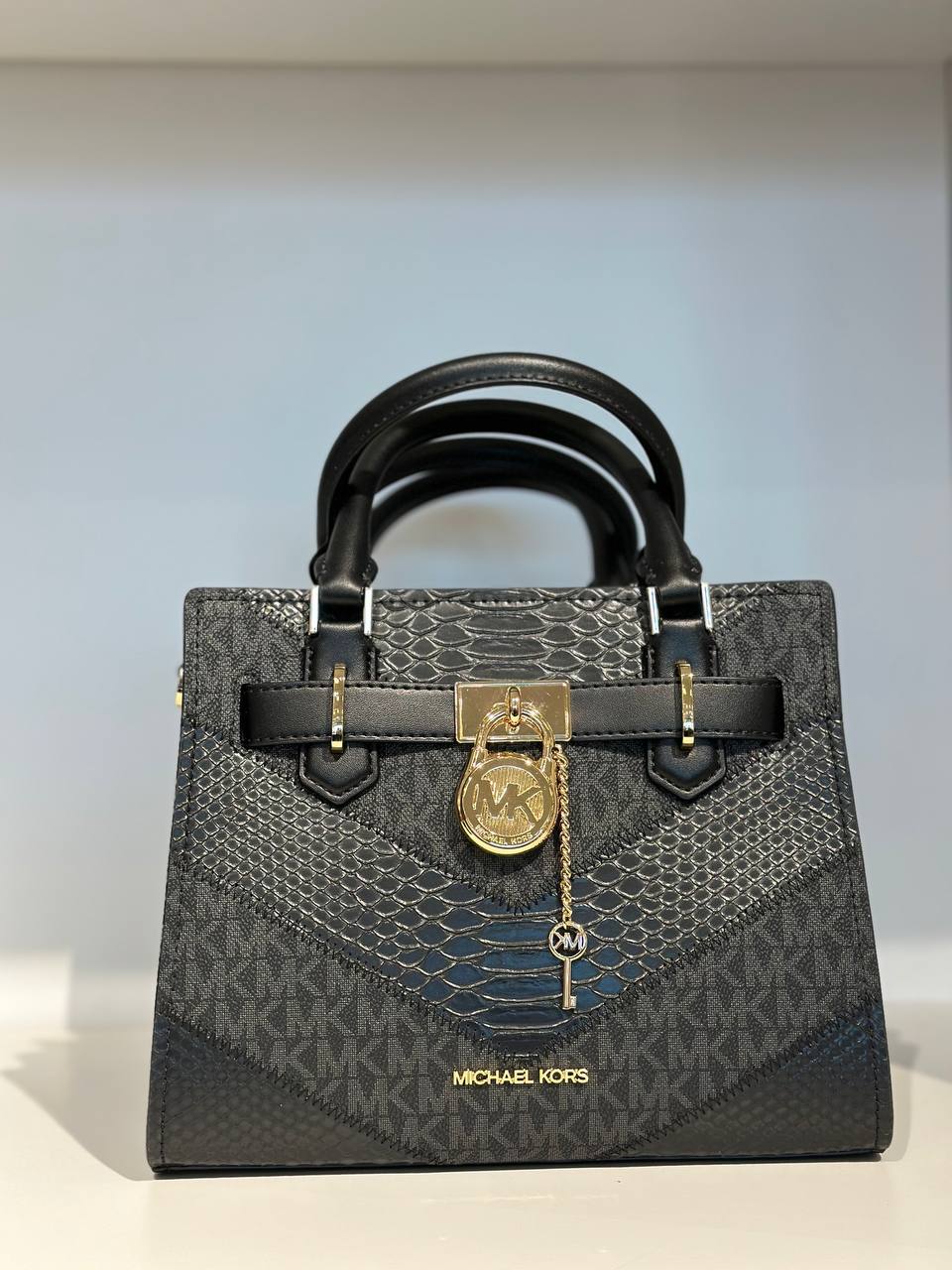 Michael Kors Hamilton Small Signature Black - Averand